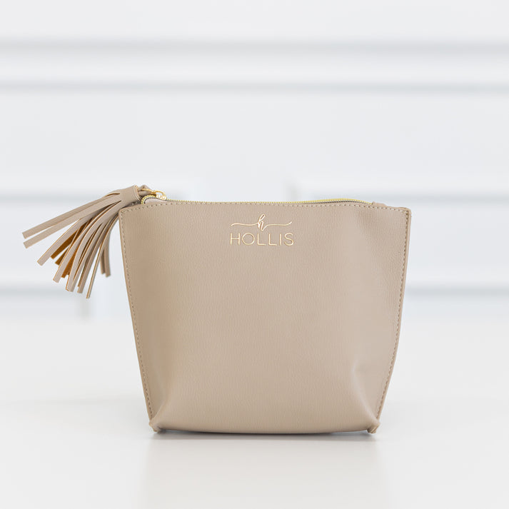 Holy Chic – Hollis